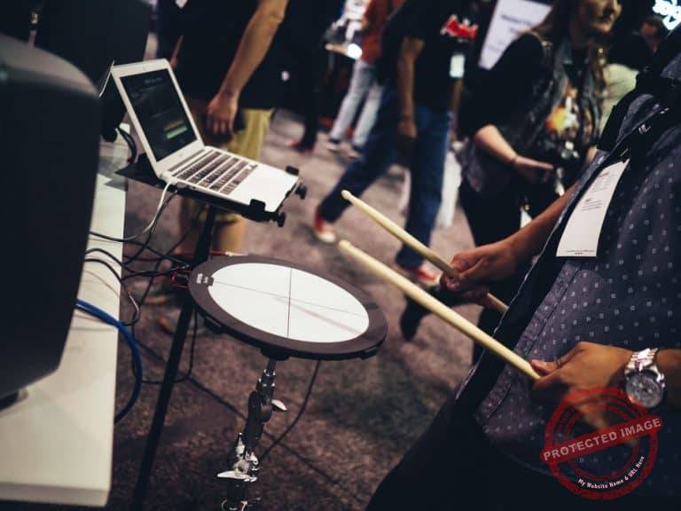 A Beginner’s Guide To MIDI: What Is It? How Does It Work? – Musicians HQ